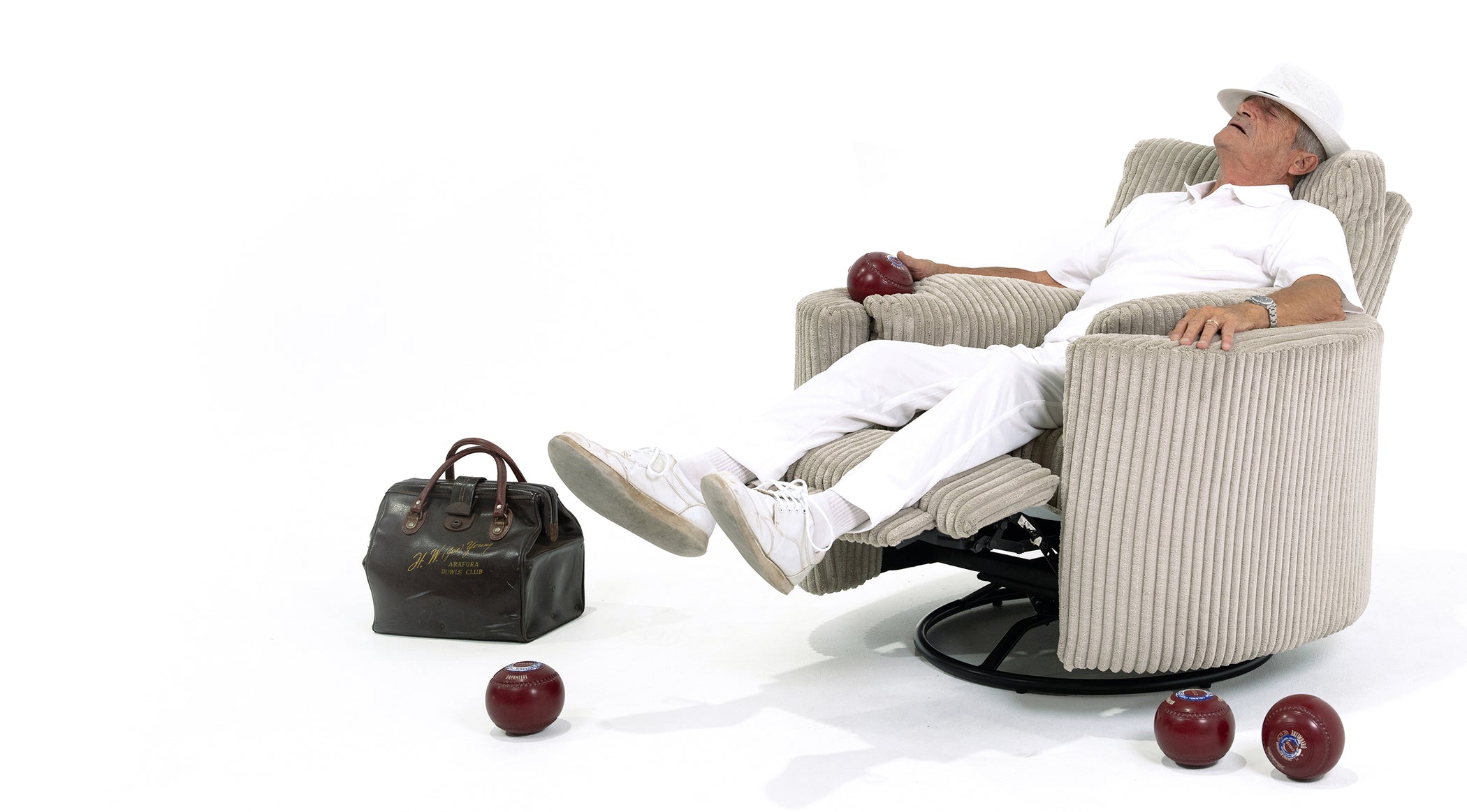 Fluff Daddy - The Ultimate Recliner